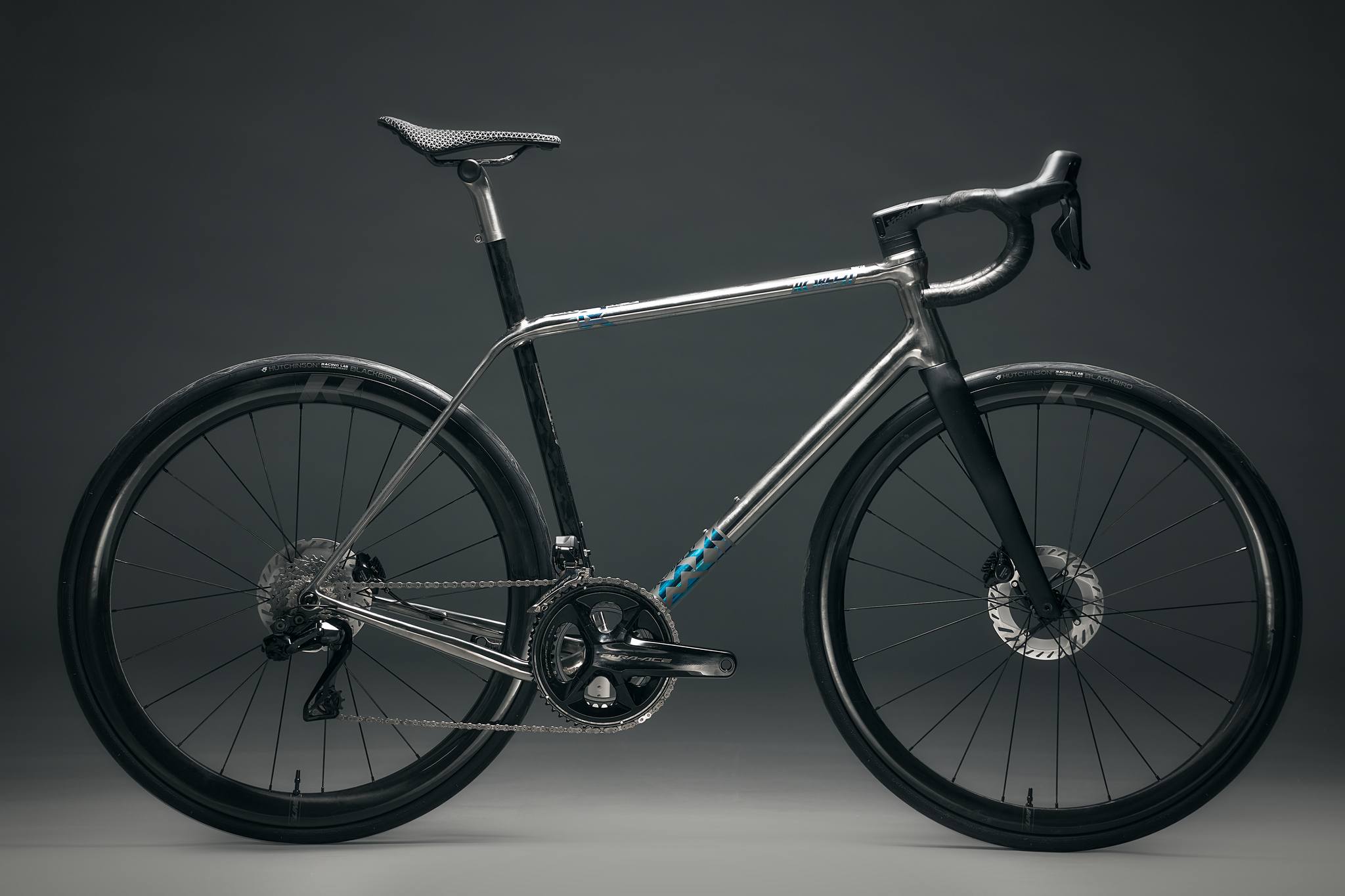Robert Frameworks – High tech titanium bike manufacturer.